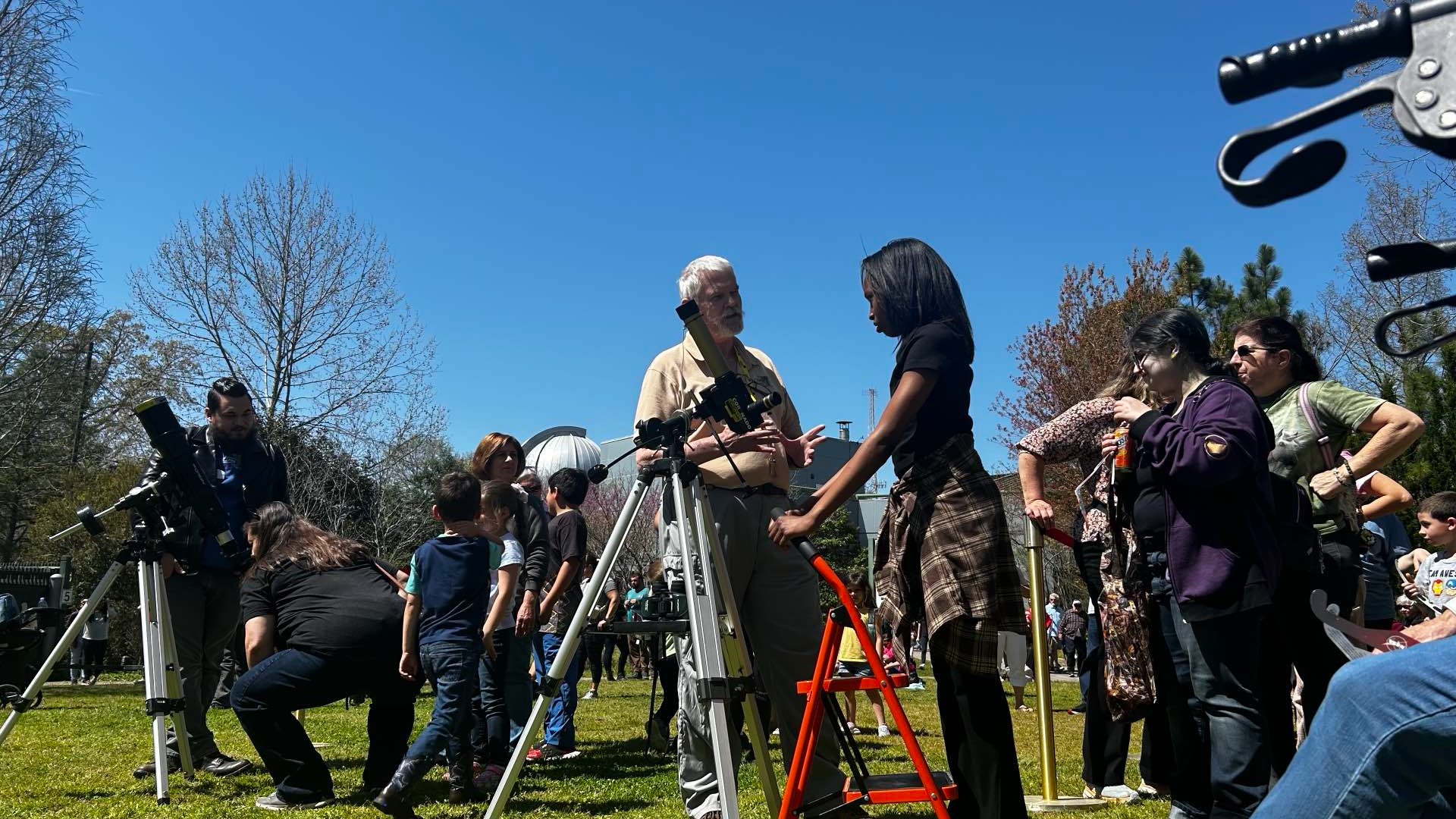 Photos of April 8 solar eclipse in Virginia | 13newsnow.com