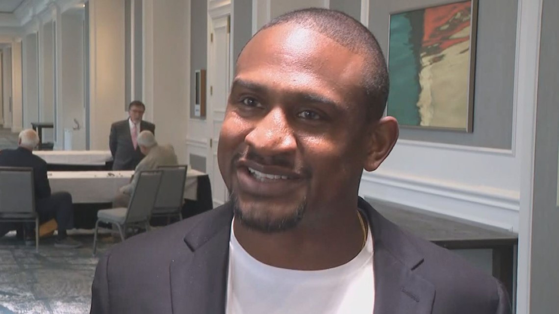 Bly honored as keynote speaker at the 76th Norfolk Sports Club Jamboree ...