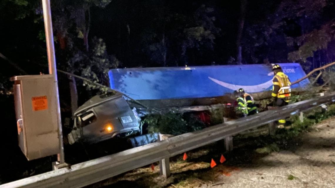 Tractor-trailer crash on I-64 East disrupts traffic | 13newsnow.com
