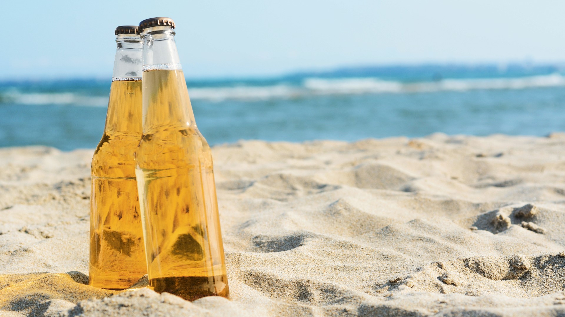 Currituck Co. approves Corolla district allowing alcohol on beach ...