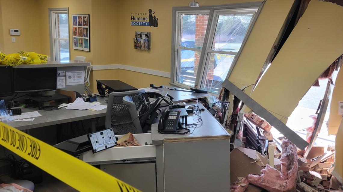 Truck slams into Chesapeake Humane Society | 13newsnow.com