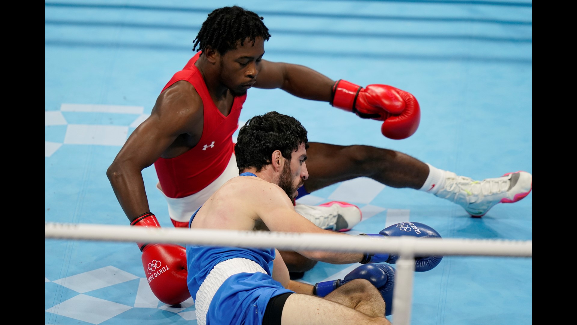 Keyshawn Davis advances to gold medal round | 13newsnow.com