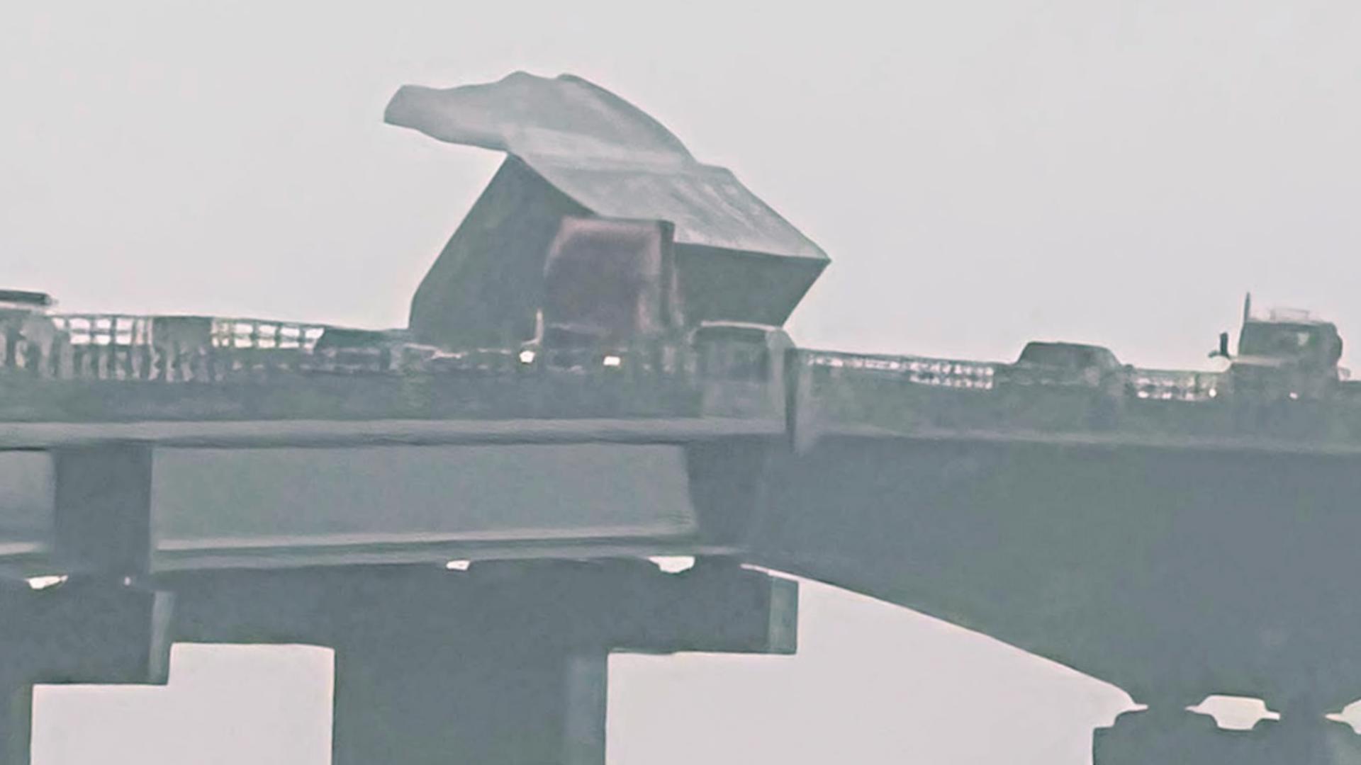 Basnight Bridge closed as modular home falls off trailer | 13newsnow.com