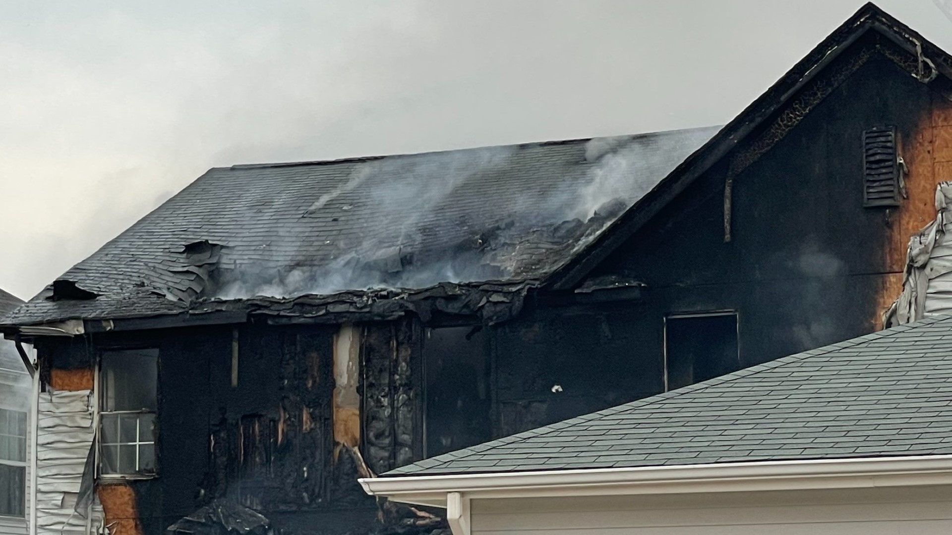 Norfolk house fire leaves 9 displaced | 13newsnow.com