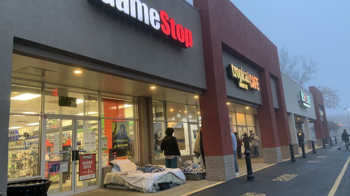 GameStop to close over 470 stores nationwide, including 2 in Hampton ...
