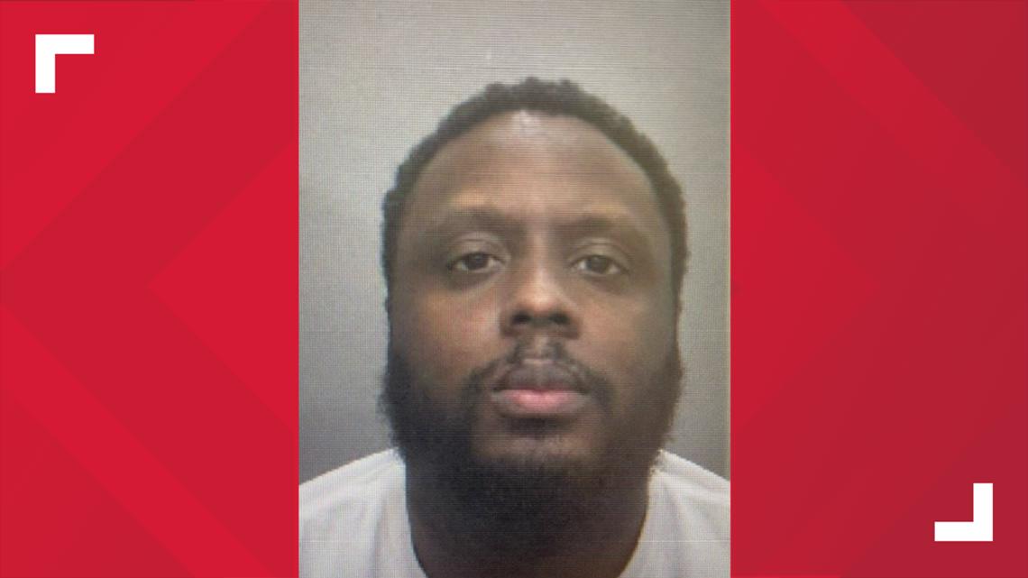 Ex-Churchland High School teacher appears in court over 2015 student ...
