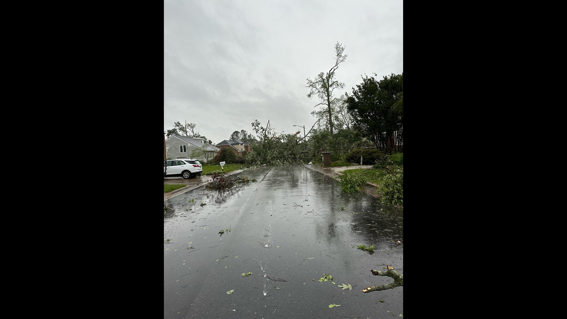 Va. Beach tornado damage: 9 homes destroyed, dozens more damaged ...