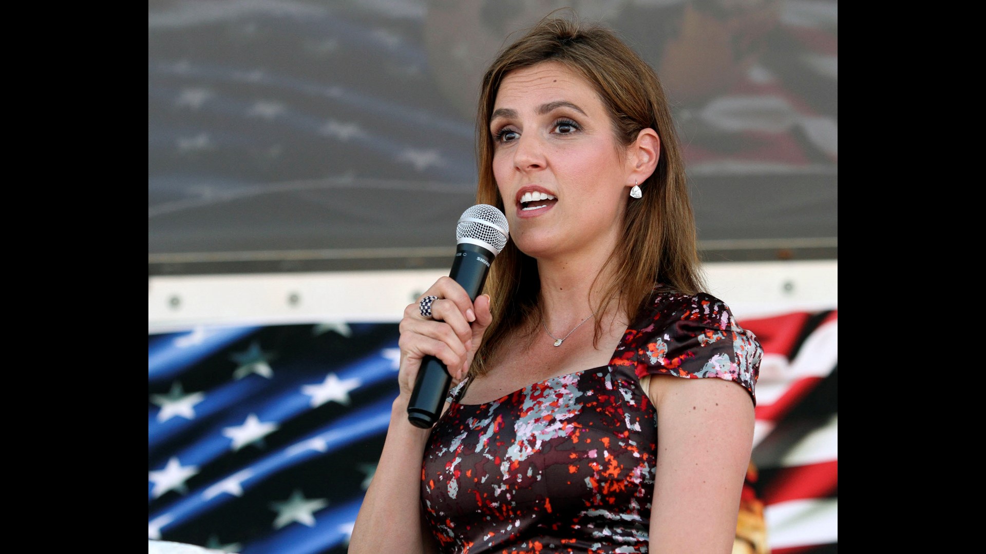 Memorial to slain Navy SEAL Chris Kyle unveiled in Texas | 13newsnow.com