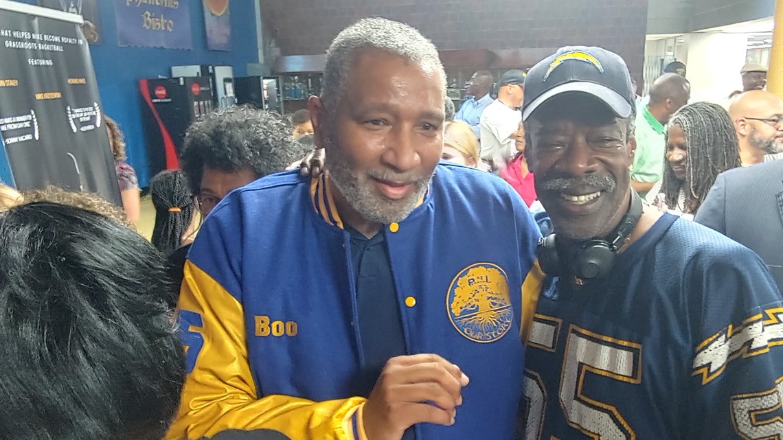 Basketball player & coaching great "Boo" Williams has gym dedicated in his name | 13newsnow.com
