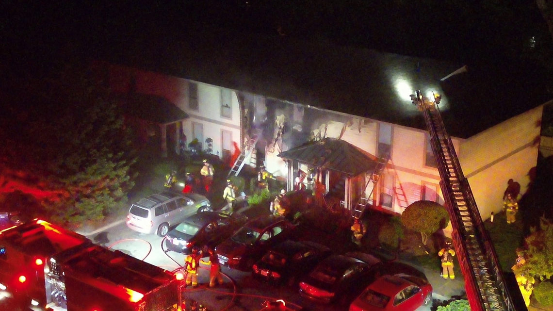 1 dead after Virginia Beach apartment fire | 13newsnow.com