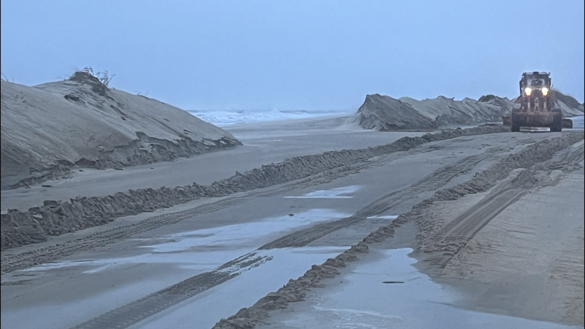 NC 12 conditions: NCDOT shuts down part of OBX road for overwash ...