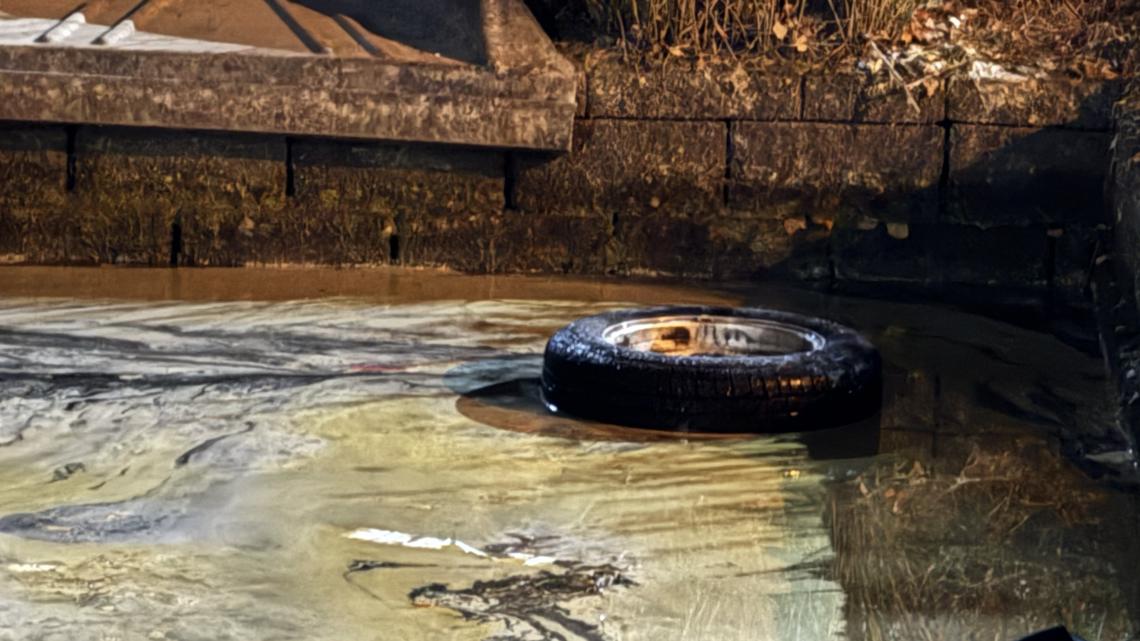 Virginia Beach police respond to crash; 1 vehicle submerged | 13newsnow.com