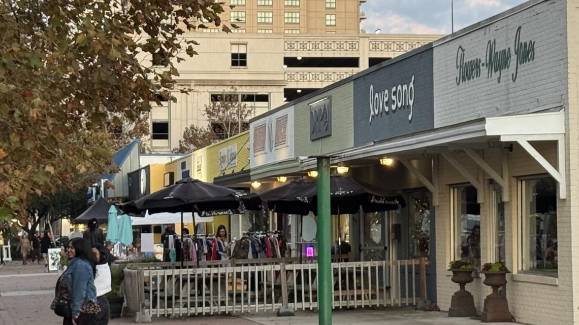 Laskin Road strip near Oceanfront to be torn down; mixed emotions as ...