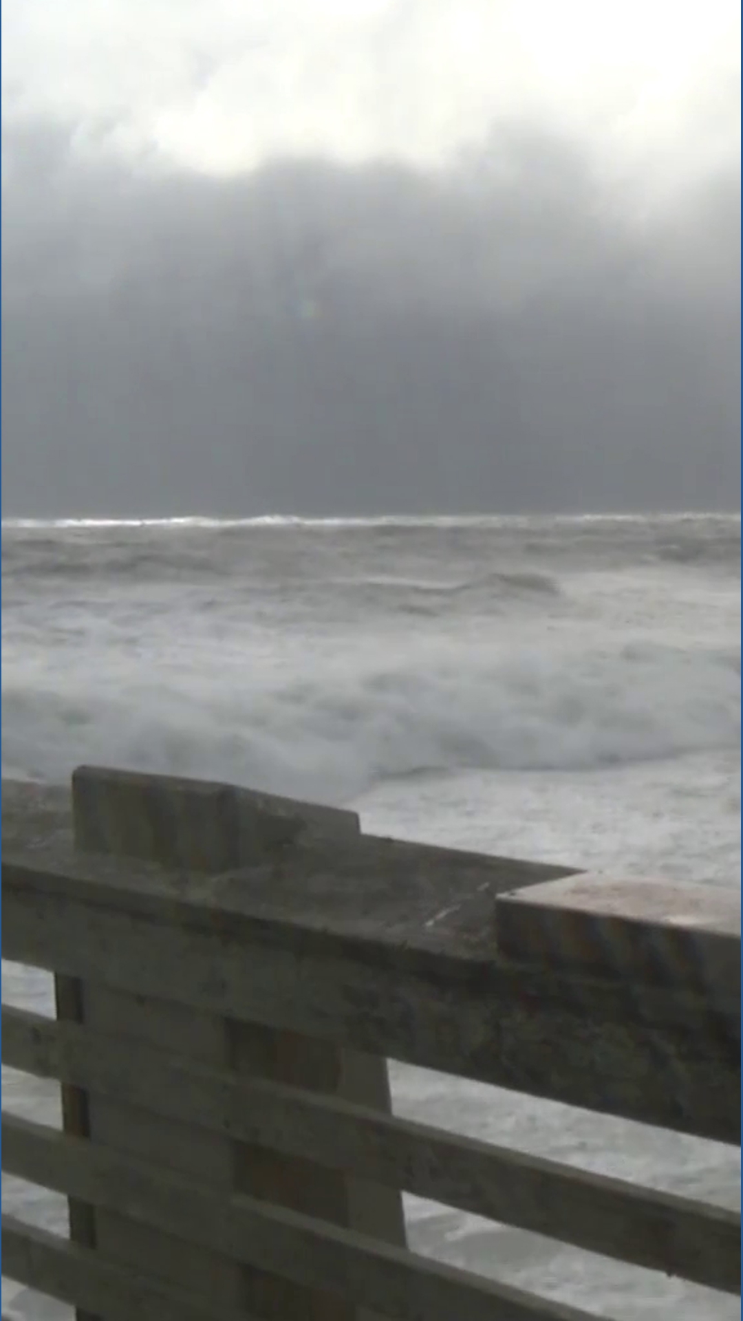 Live Updates: Hurricane Erin moves up East Coast; flooding in Virginia ...