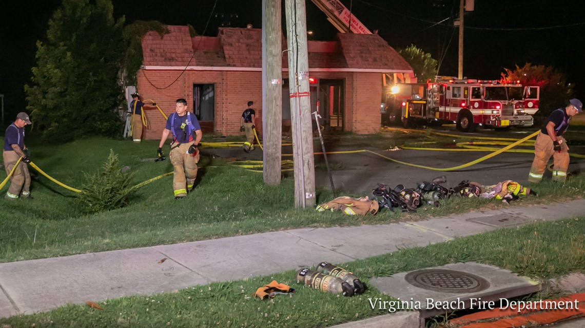 Firefighters battle fire at vacant Virginia Beach business | 13newsnow.com