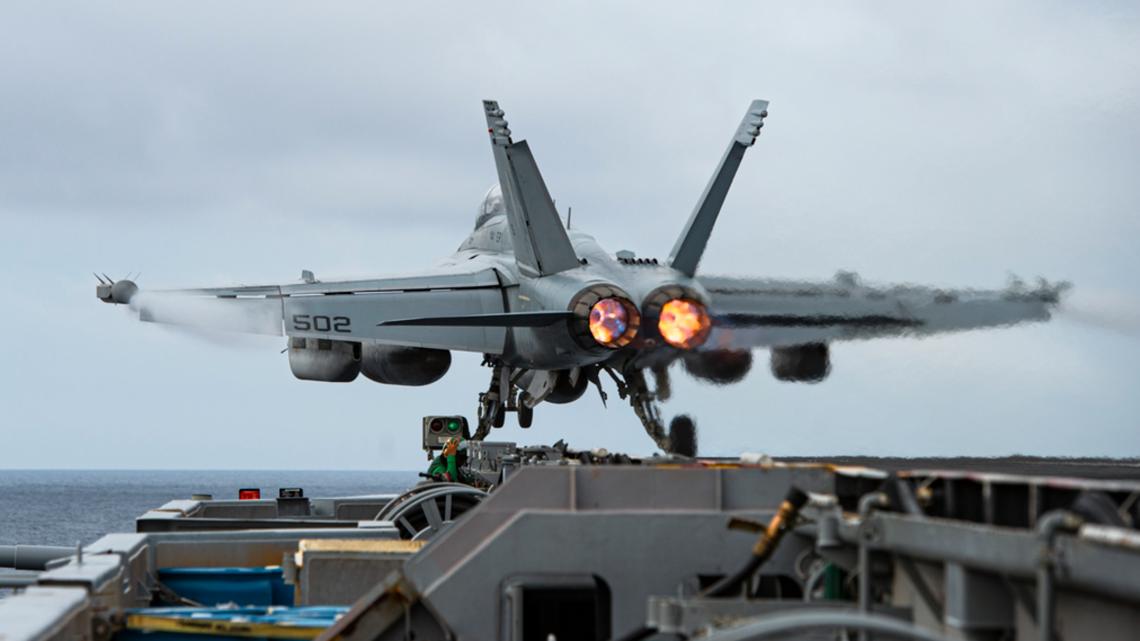 U.S. Navy jet crashes in San Diego Bay | 13newsnow.com