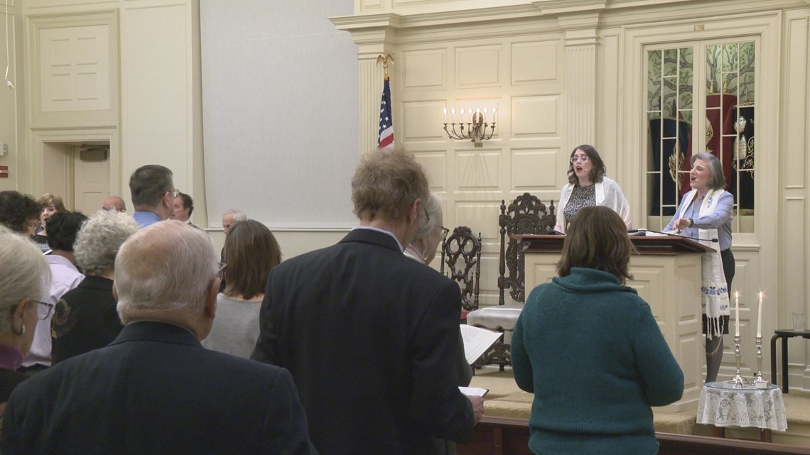 Norfolk synagogue stands with Ukraine | 13newsnow.com