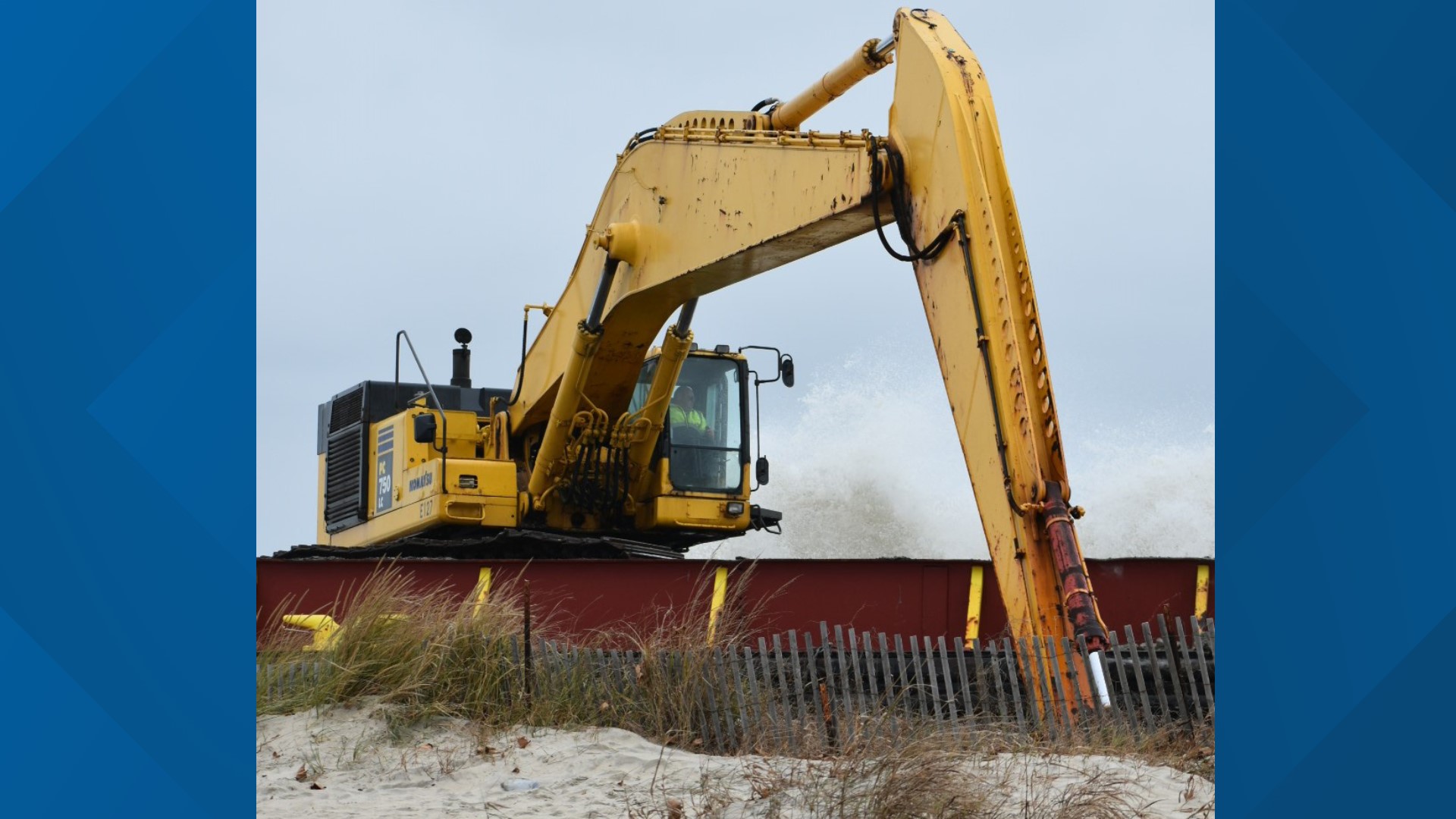 Buckroe Fishing Pier collapses after a loose barge crashes into it ...