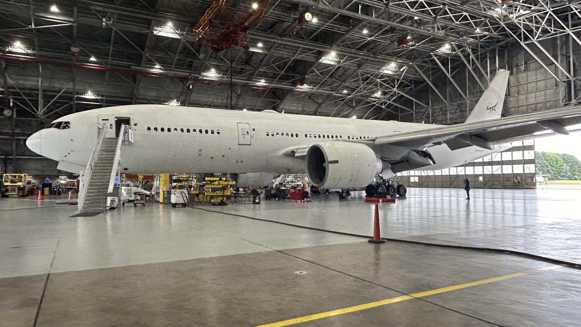 Boeing 777 converted into NASA's new Airborne Science Laboratory ...