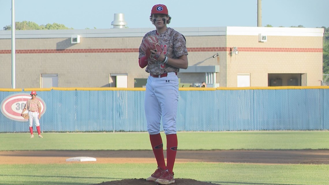 Zayac fans 12 as Grizzlies blank Bruins 1-0 | 13newsnow.com