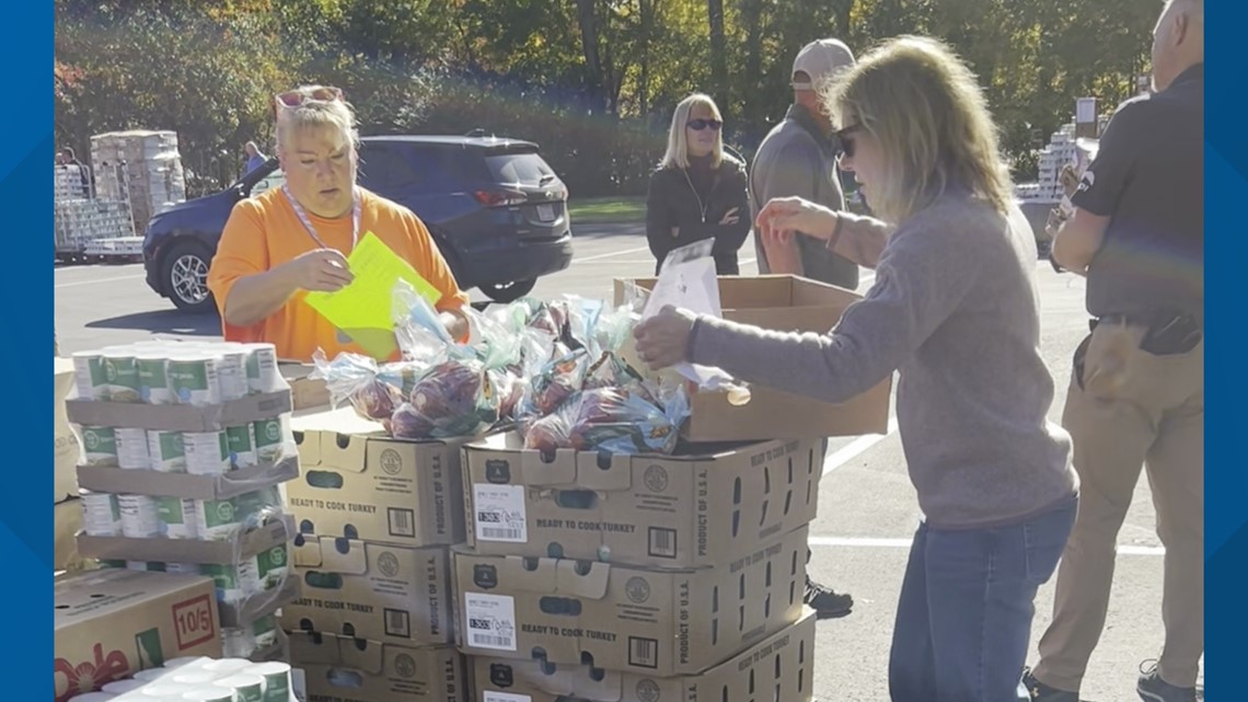 Chesapeake foundation feeding 3500 families during Turkey Brigade ...