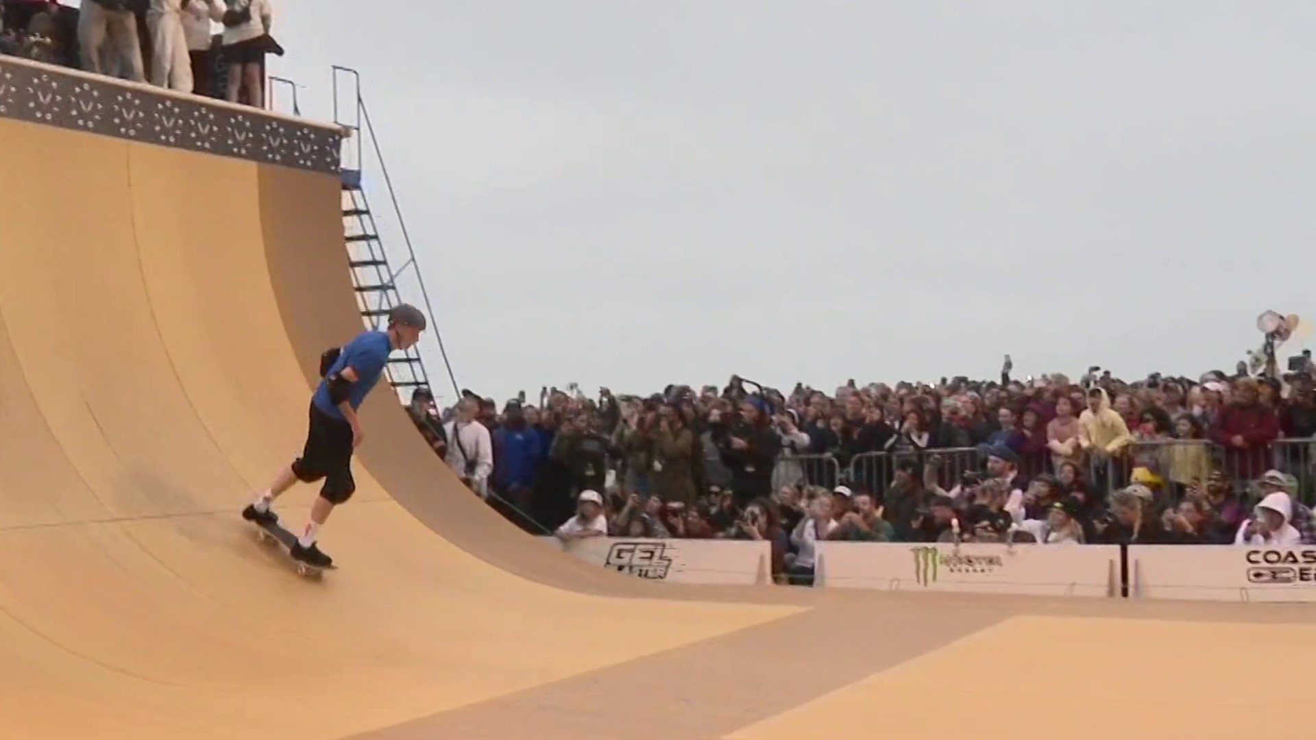 Mother accused of being drunk, abandoning children at 'Floatopia' in ...