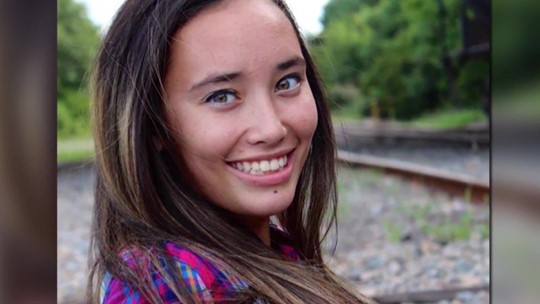 AJ Hadsell's mom testifies in Wesley Hadsell murder trial | 13newsnow.com