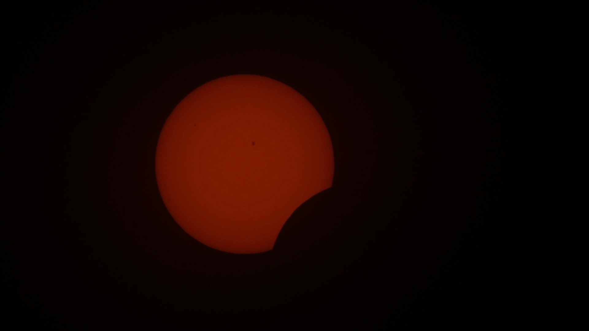 The latest solar eclipse updates from Virginia on April 8 | 13newsnow.com