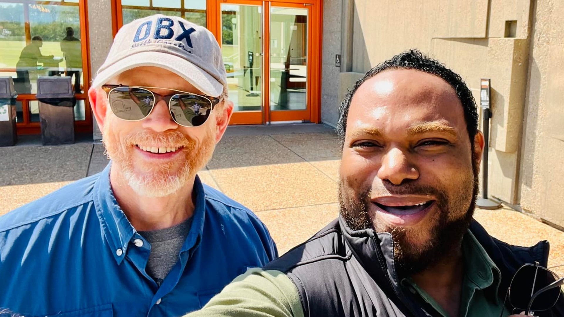Ron Howard visits Outer Banks of North Carolina | 13newsnow.com