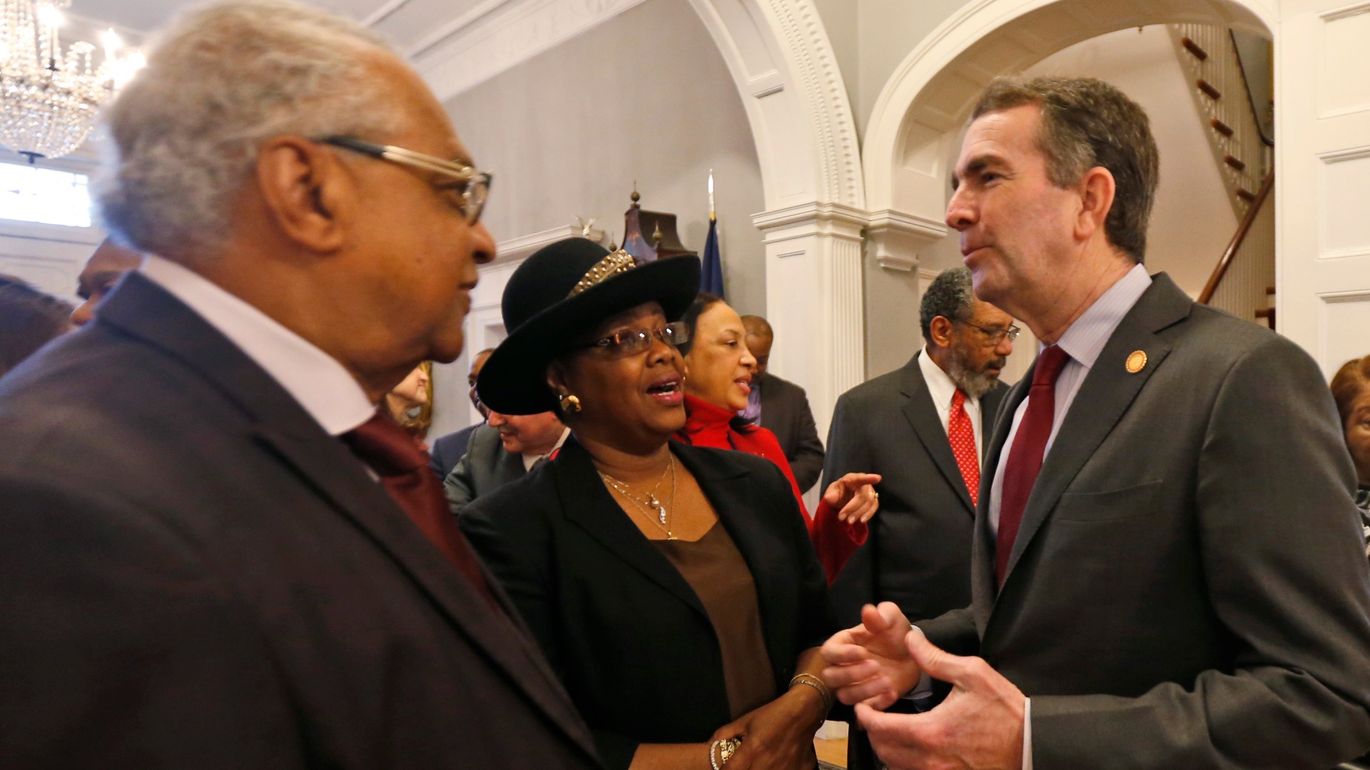 Gov. Northam meets with civil rights leaders | 13newsnow.com
