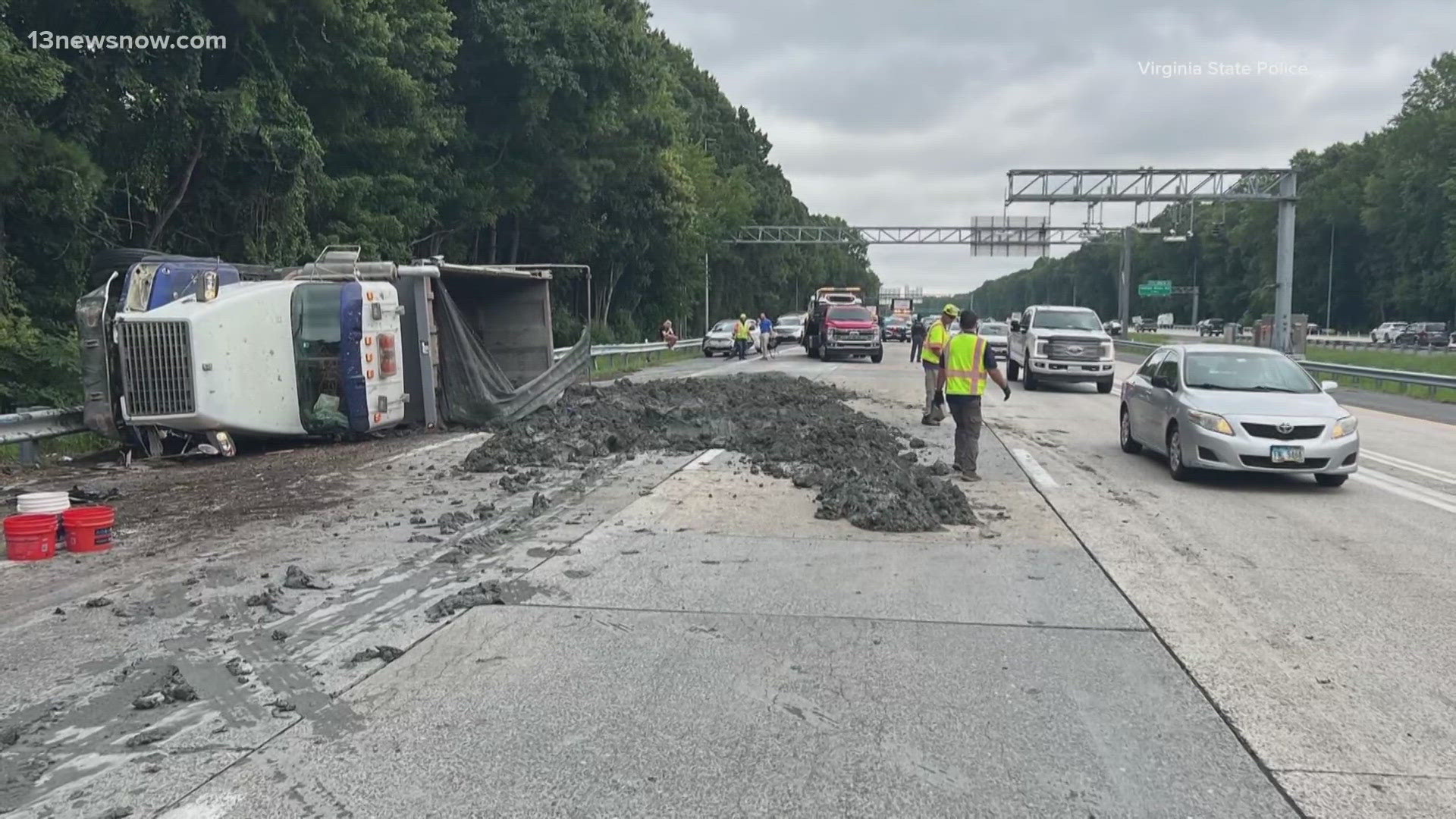 Overturned dump truck disrupts traffic on I-64 Virginia | 13newsnow.com