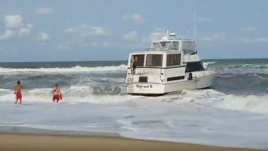 Boat breaks down, drifts ashore at Oceanfront | 13newsnow.com