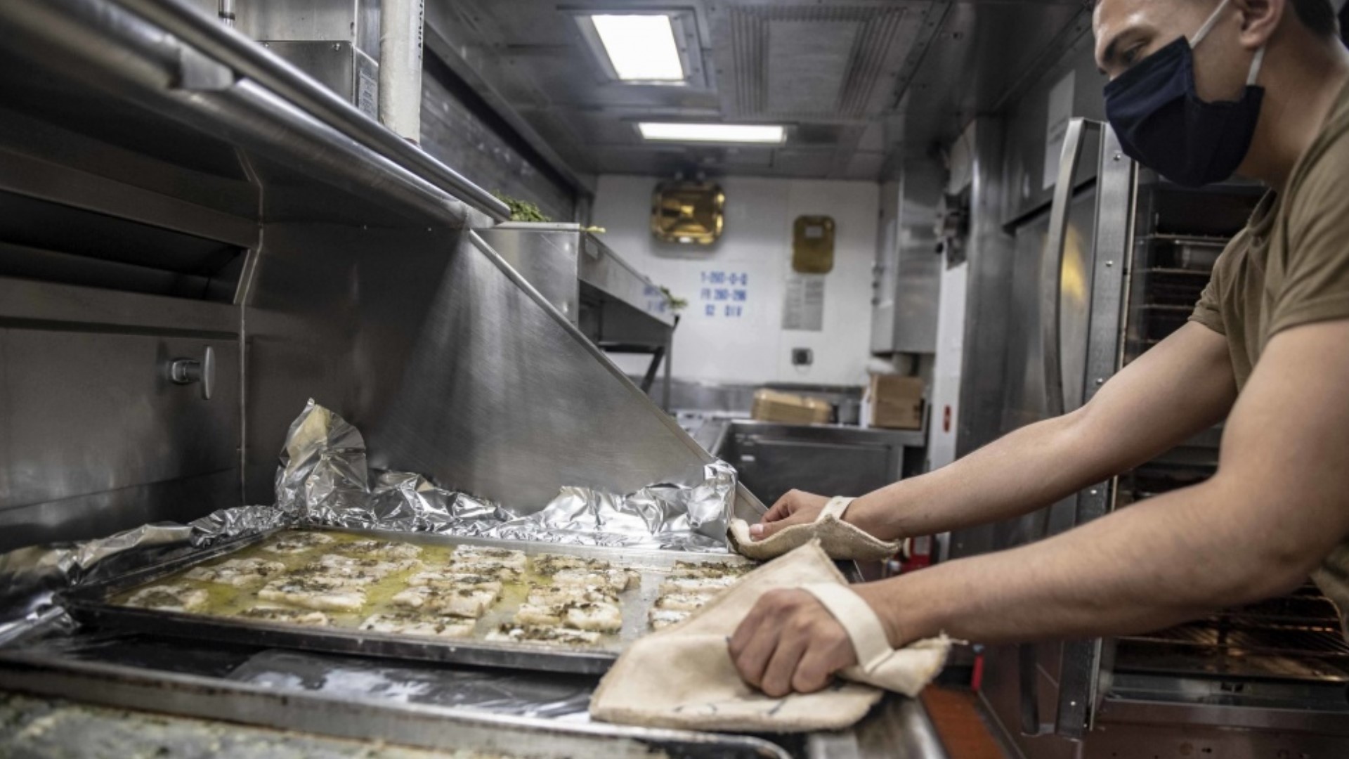 Report suggests military needs to do more when it comes to eating ...