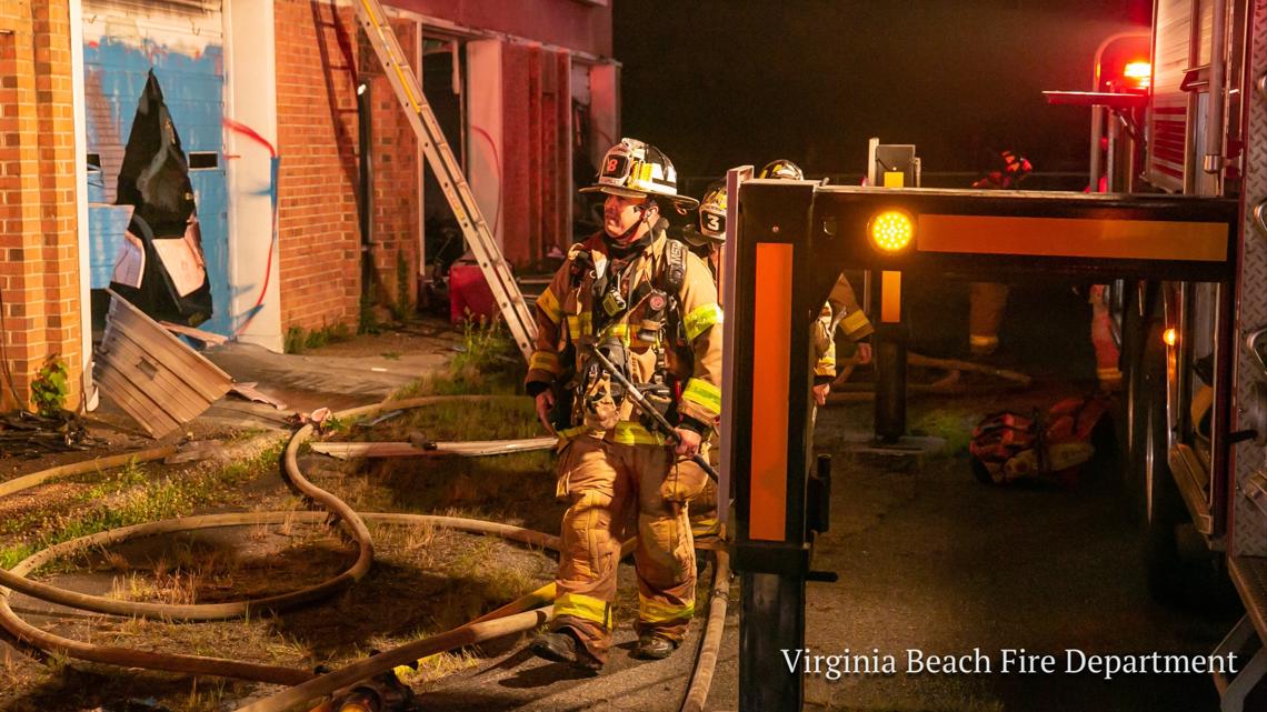 Firefighters battle fire at vacant Virginia Beach business | 13newsnow.com