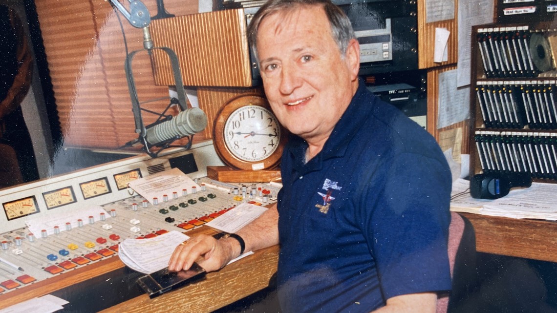 Joe Hoppel obituary: Legendary country music DJ dies at 89 | 13newsnow.com