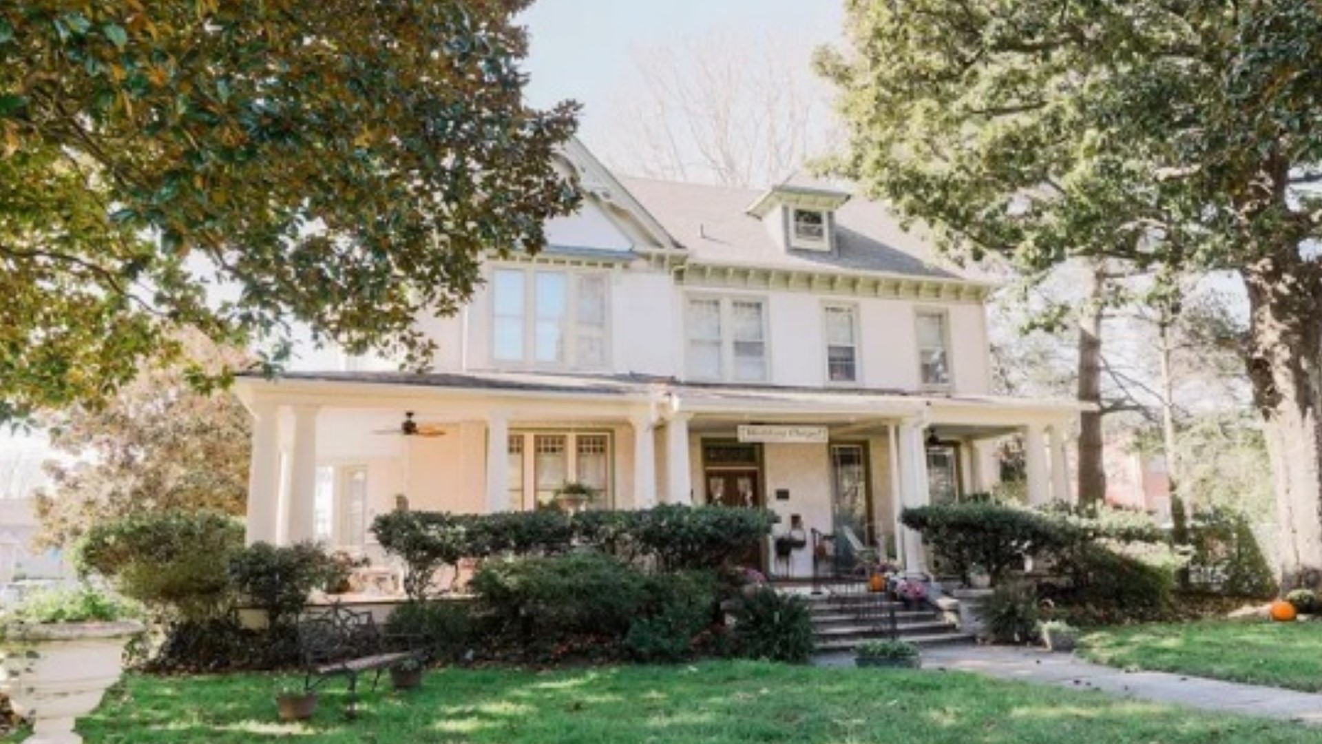 Hampton's Magnolia House Inn recognized by Travel + Leisure | 13newsnow.com