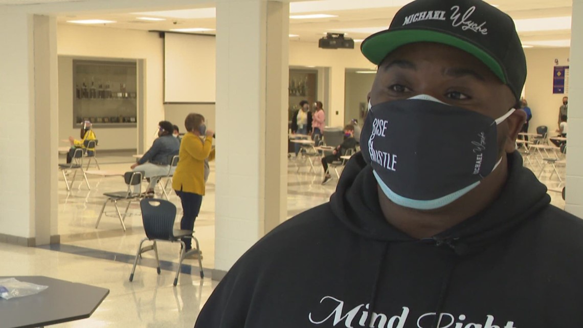 Michael Wyche hustles through the pain | 13newsnow.com