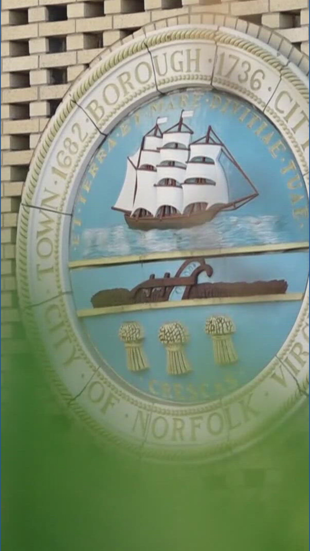 Norfolk School Board Approves Closure Plan | 13newsnow.com