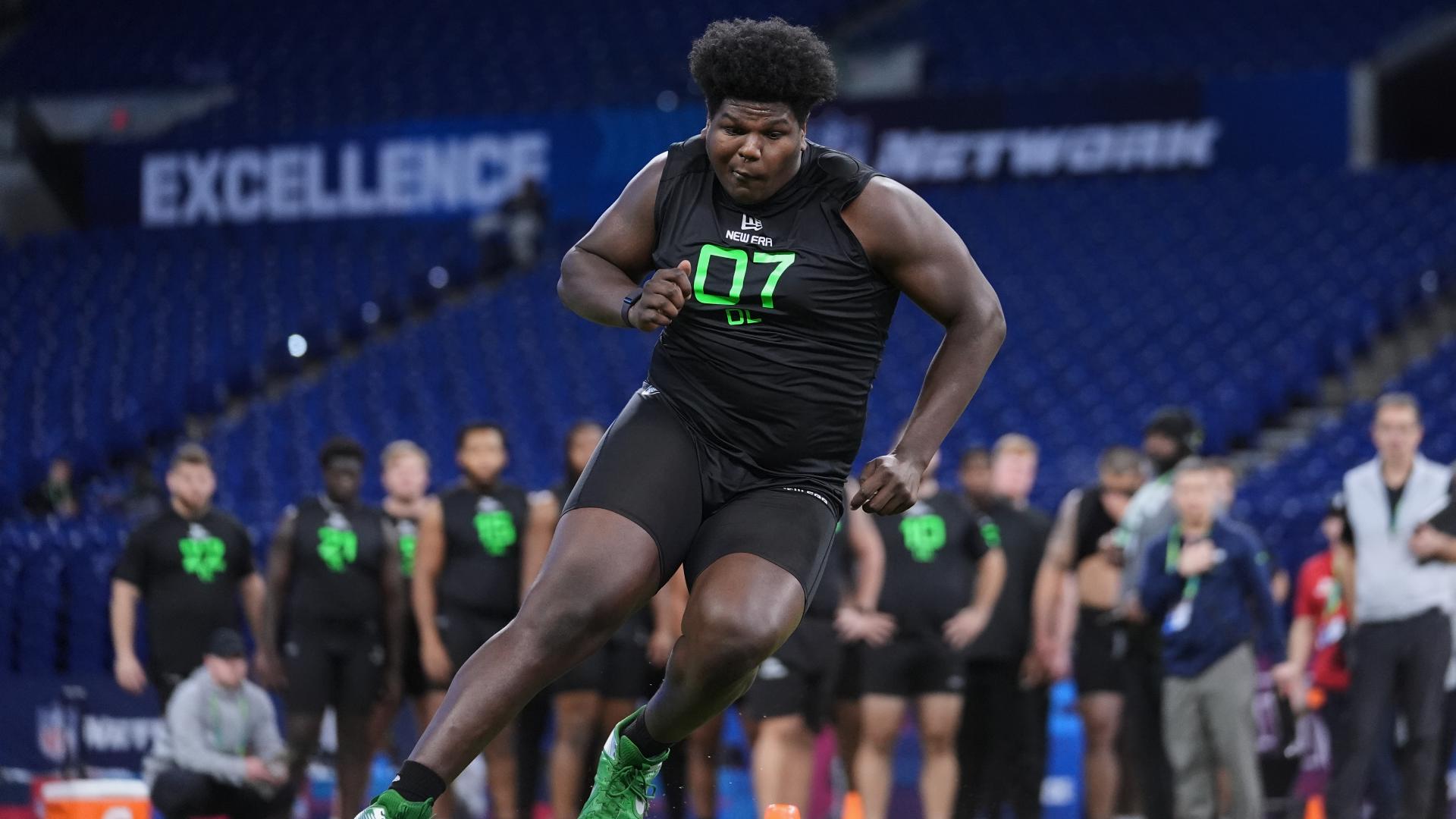 Commanders take Oregon offensive tackle Josh Conerly Jr. with the 29th ...