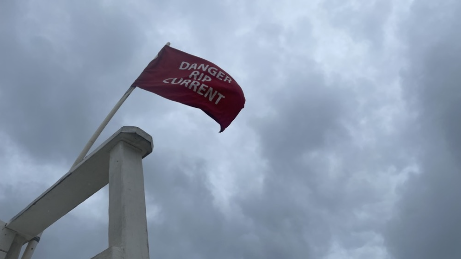 Weather watchers come out to the Virginia Beach Oceanfront to view ...