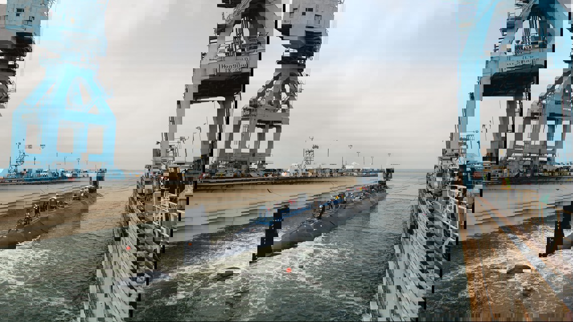 Submarine Arkansas launched into James River by HII | 13newsnow.com