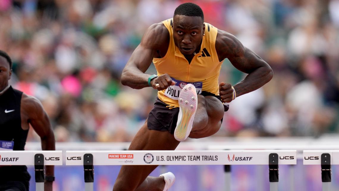 Chesapeake's Holloway cruises his way into 110m finals | 13newsnow.com