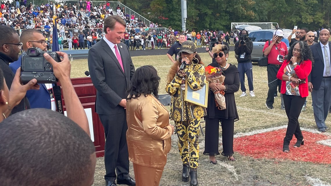 Missy Elliott celebrated in Portsmouth with newly named street ...