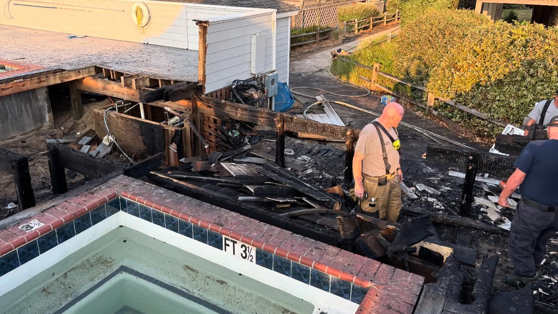 Outer Banks Fire Departments contains pool house blaze | 13newsnow.com