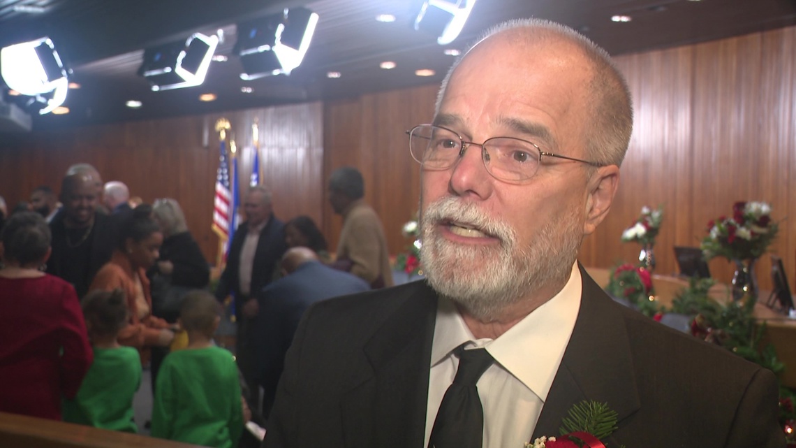 Portsmouth mayor, two new city council members are sworn in | 13newsnow.com