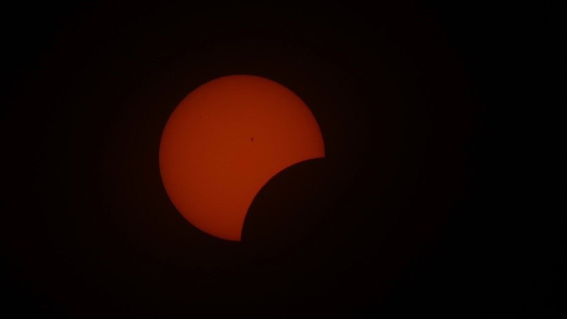 Photos of April 8 solar eclipse in Virginia | 13newsnow.com