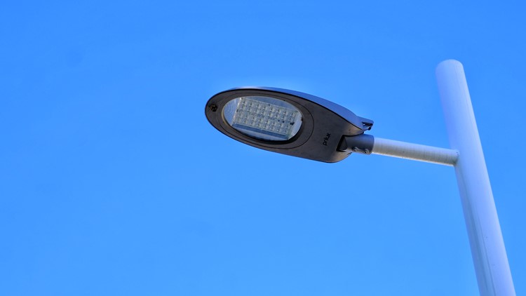Smart light poles in Hampton provide WiFi, charging ports, more ...